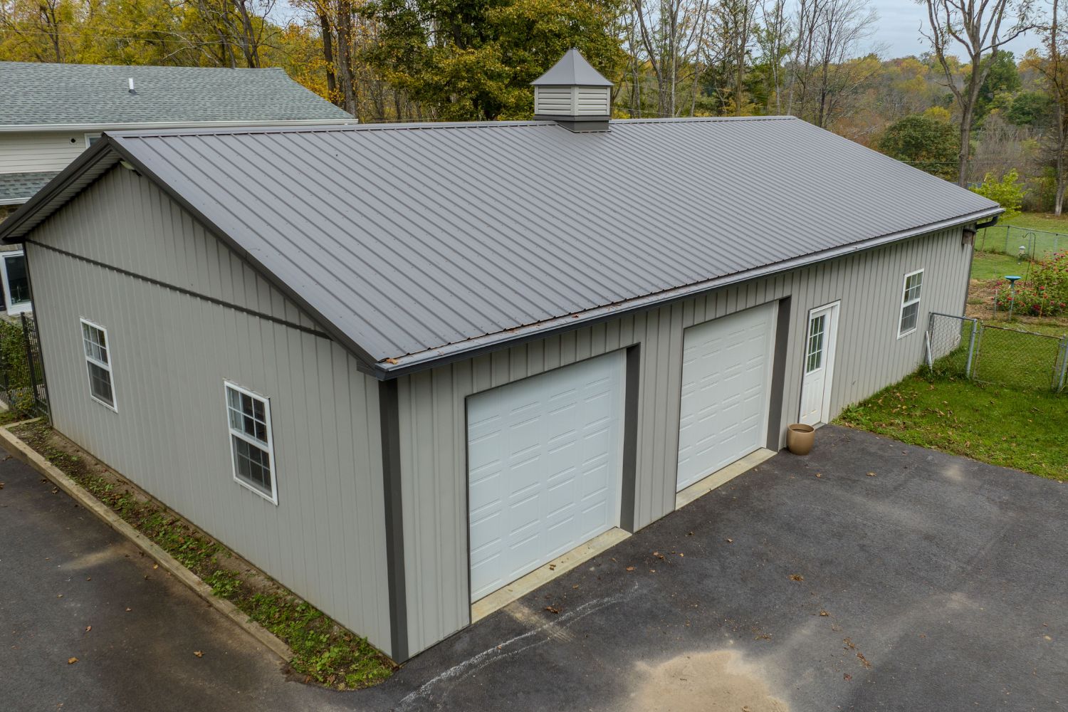Pole Barn Garage With L Shape Home